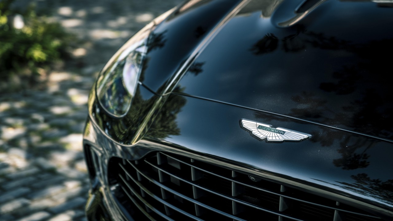 DBX - Aston Martin - Cito