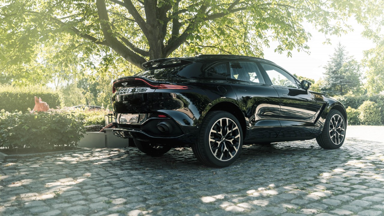 DBX - Aston Martin - Cito