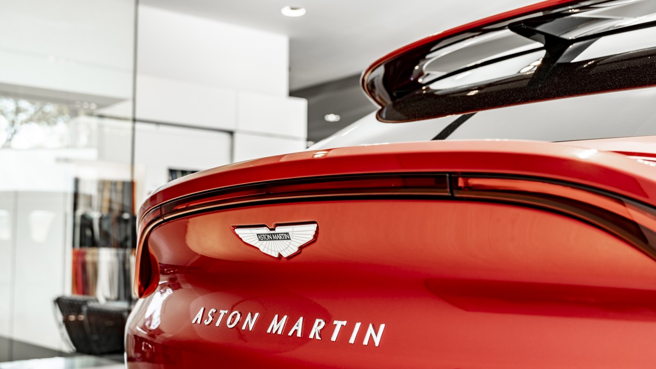 DBX - Aston Martin - Cito